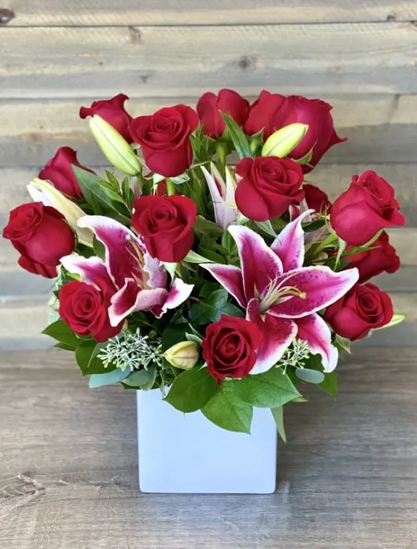 Flower Delivery To Seton Medical Center - Everyday Flowers and Balloons